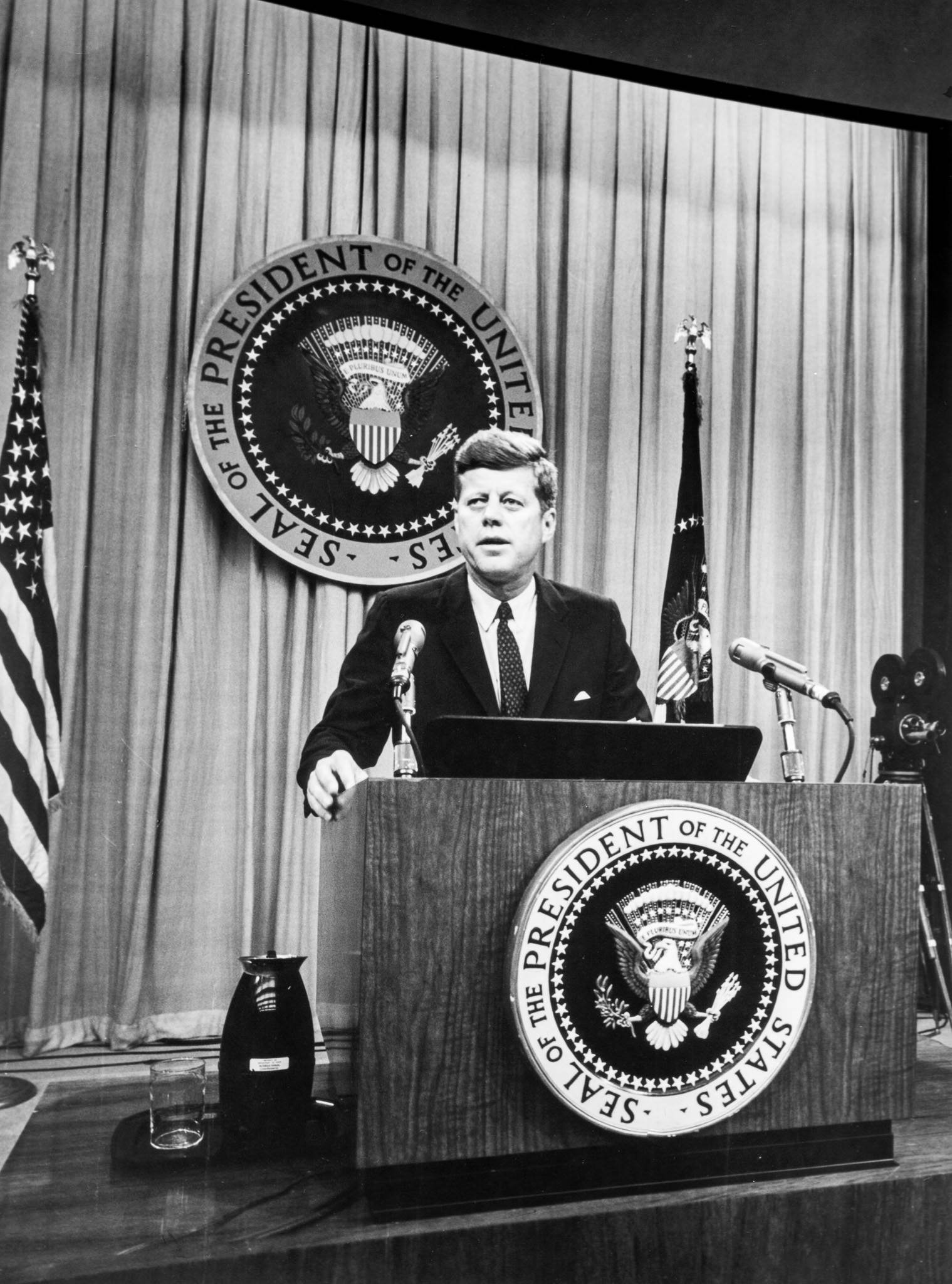 Photo Galleries / History in Pieces